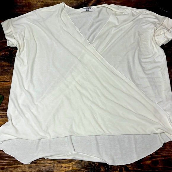 Double Zero | Tops | Cross Top White Tee Size S | Poshmark